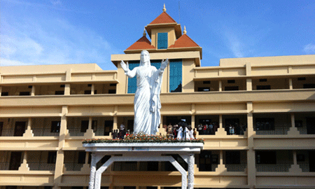 The tallest statue of Jesus Christ in India was blessed - Malankara ...