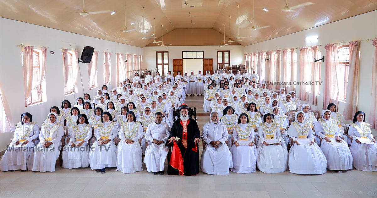 Training For The Third Batch of Eucharistic Ministers held - Malankara ...
