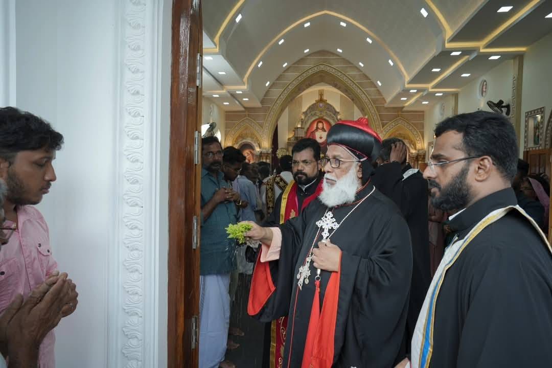 Consecration of the New Avaneeshwaram Parish Church by Moran Mor ...